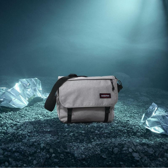 Eastpak Official Store | Built To Resist | 30 Year Warranty